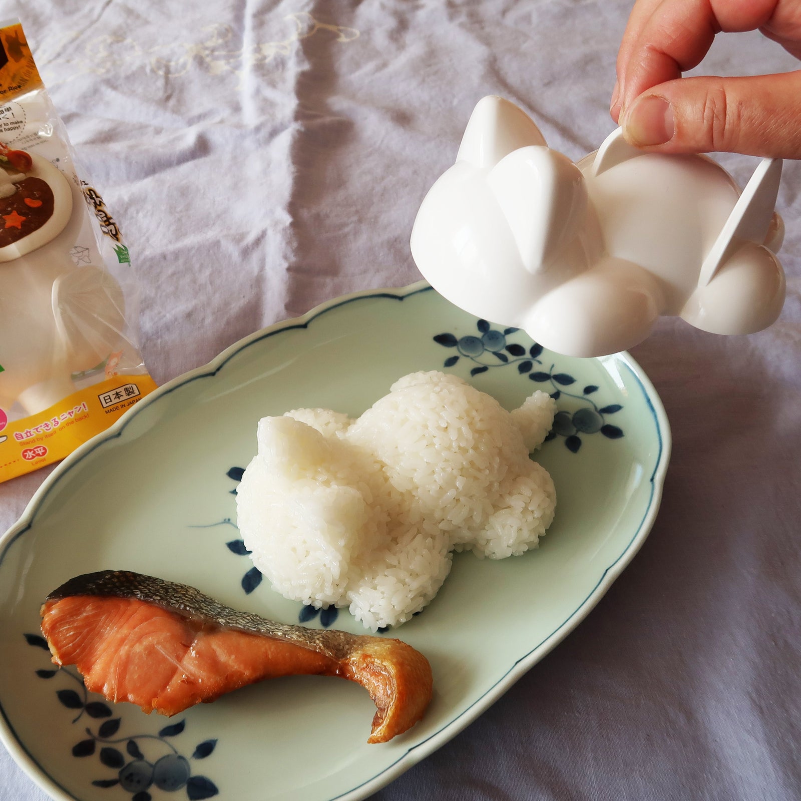 Kokubo Cat Rice Mold | Kitchenware - Sushi & Onigiri Related | Oomomo ...